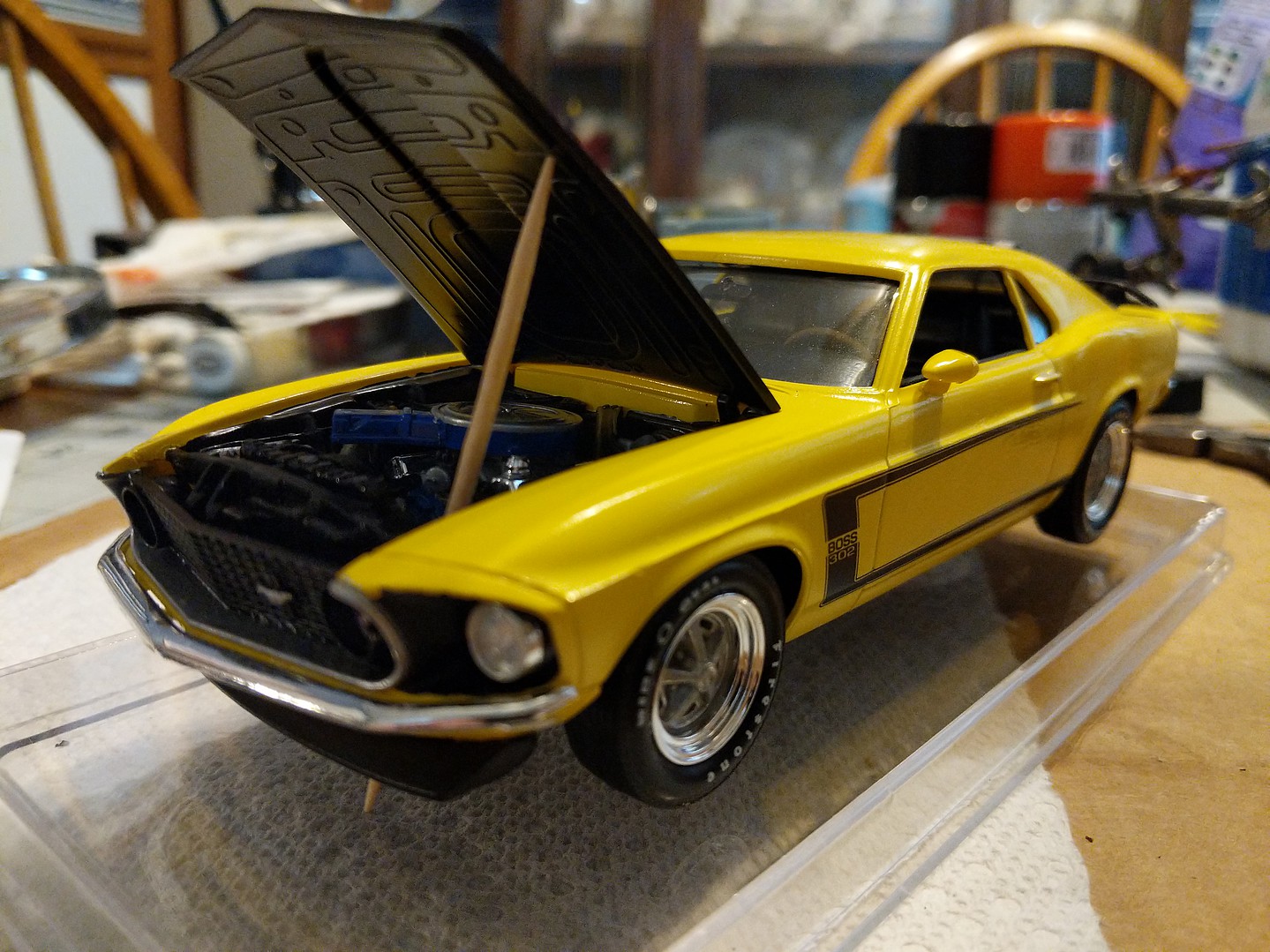 1969 Boss 32 Mustang -- Plastic Model Car Kit -- 1/25 Scale -- #854313 ...