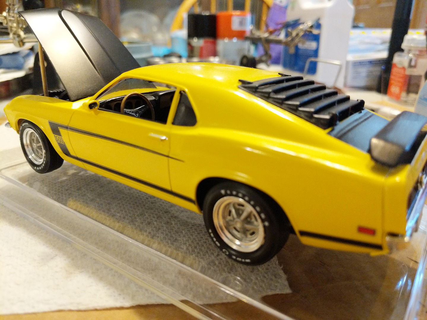 1969 Boss 32 Mustang -- Plastic Model Car Kit -- 1/25 Scale -- #854313 ...