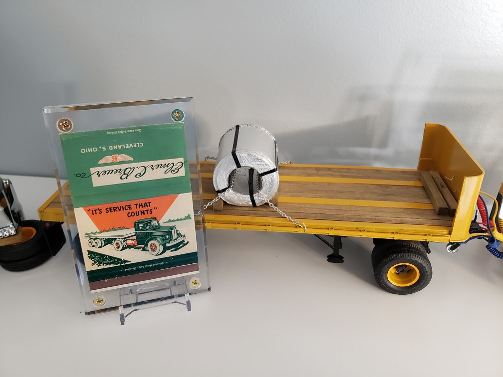 'Double Header' Van Trailers -- Plastic Model Vehicle Kit -- 1/25 Scale ...