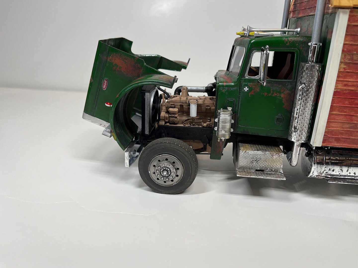 Peterbilt 359 Conventional -- Plastic Model Truck Kit -- 1/25 Scale ...