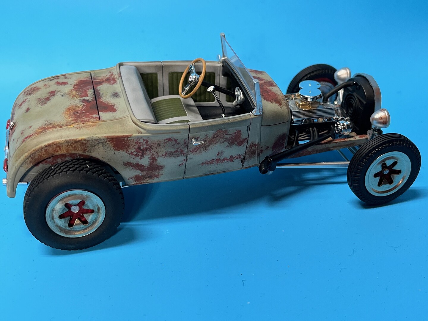 1929 Model A Roadster -- Plastic Model Car Kit -- 1/25 Scale -- #854463 ...