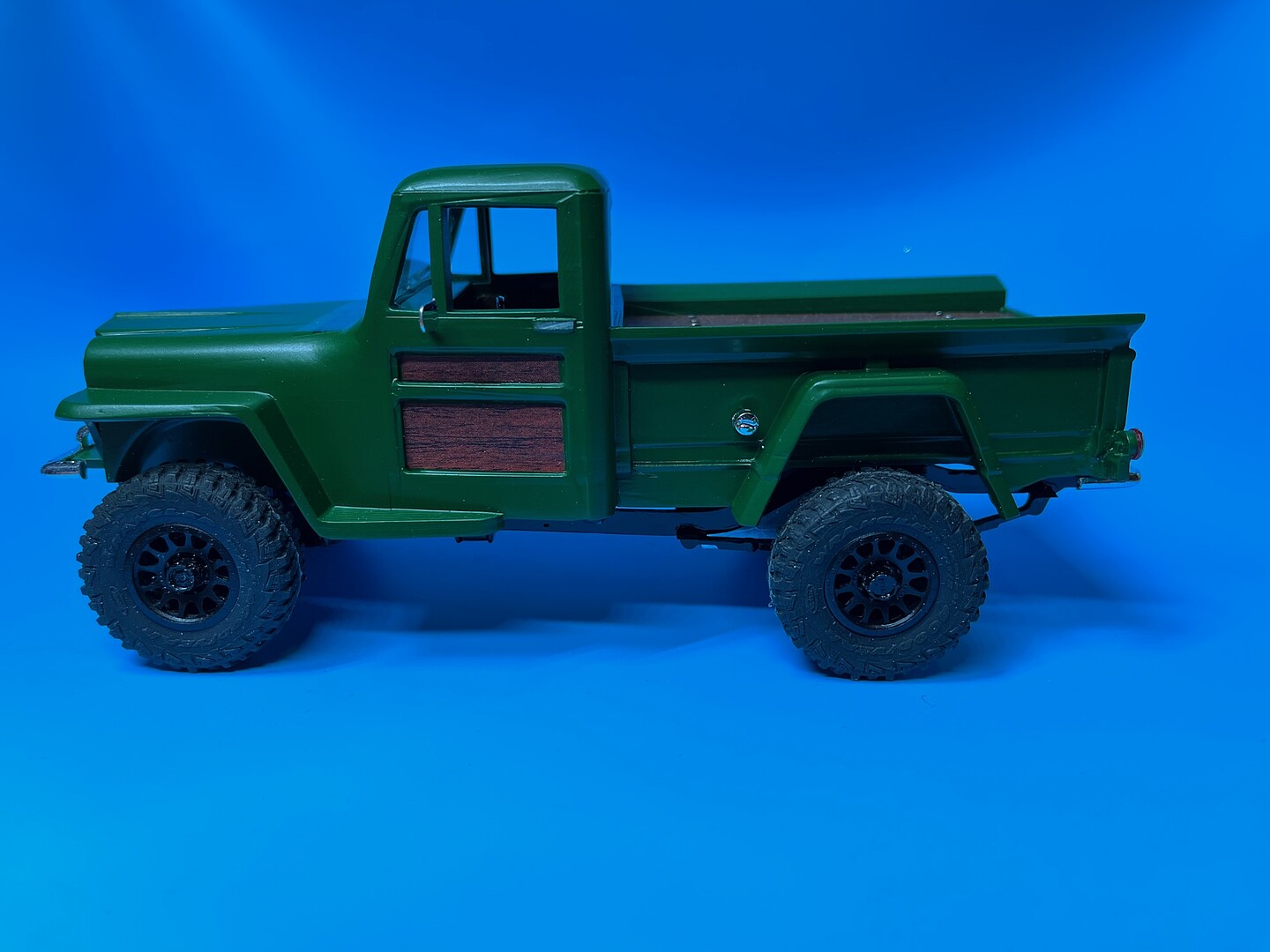 1980 Jeep Honcho Ice Patrol -- Plastic Model Truck Kit -- 1/25 Scale ...