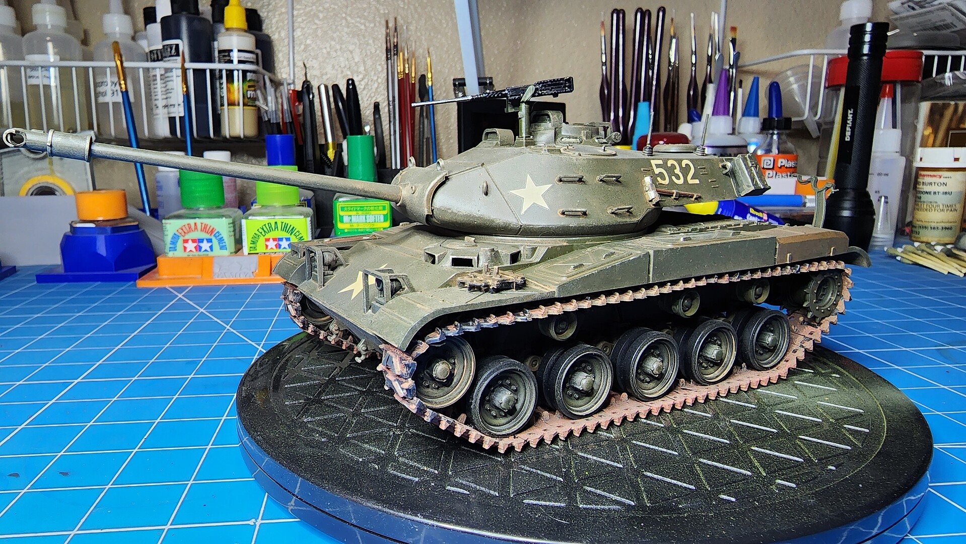 US M41 Walker Bulldog -- Plastic Model Military Vehicle Kit -- 1/35 ...