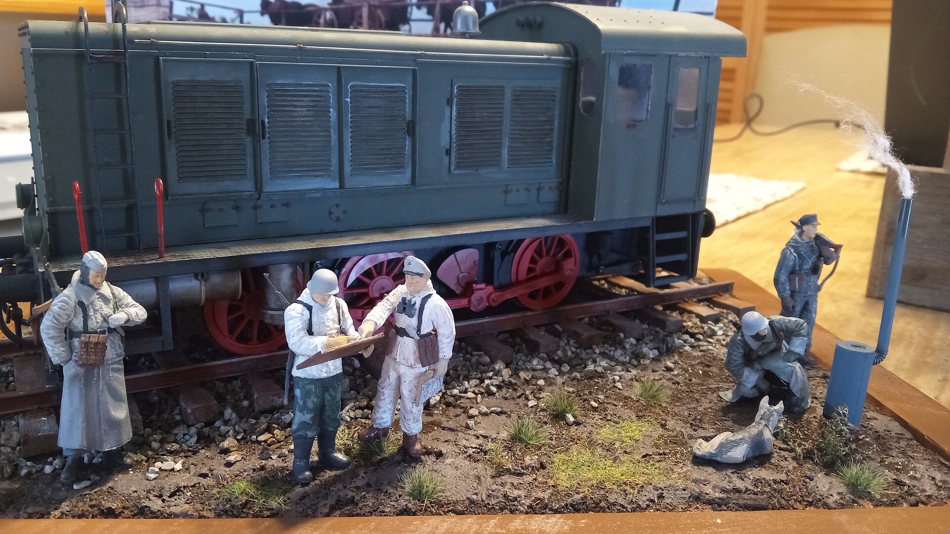 German WR360 C12 Armored Locomotive -- Plastic Model Train Kit -- 1/35 ...