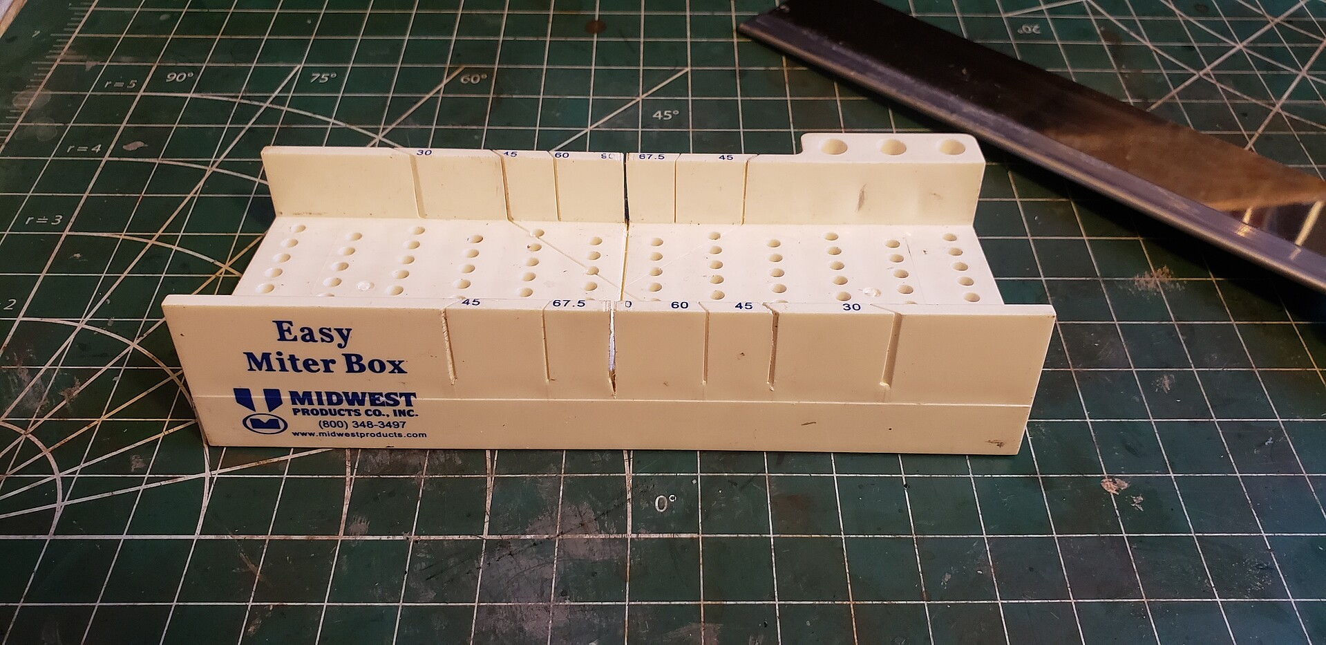 Easy Mitre Box w/Saw -- Razor Saw Hack Saw -- Hobby and Model Cutting ...