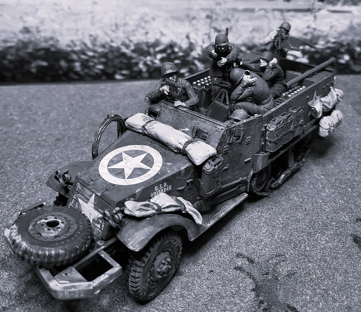 US 81mm Mortar Carrier M21 Re-Release -- Plastic Model Military Vehicle ...