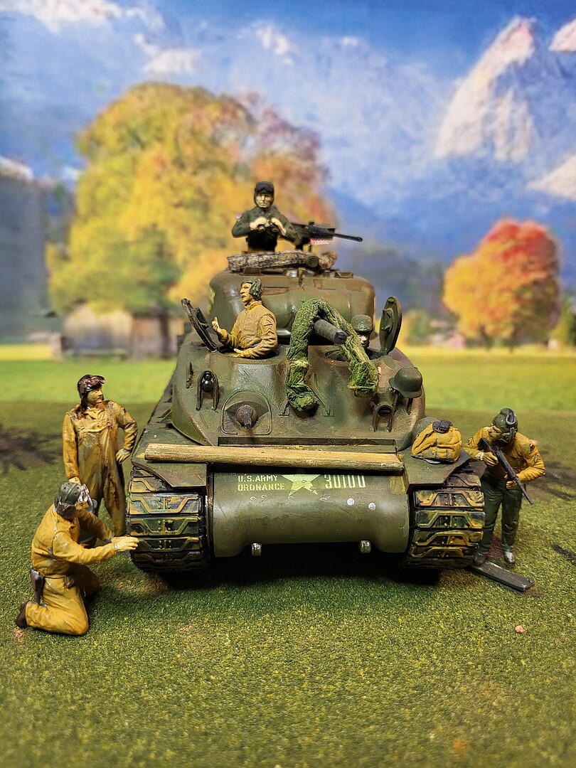 M-4 Sherman Tank -- Plastic Model Military Vehicle Kit -- 1/35 Scale ...