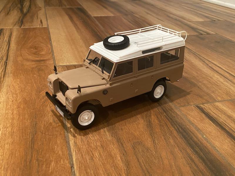 Gallery Pictures Revell-Monogram Land Rover Series III LWB Wagon w/Roof ...