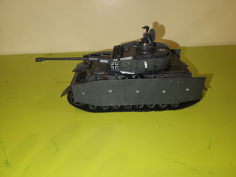 Gallery Pictures Monogram Panzer IV Plastic Model Tank Kit 1/32 Scale ...