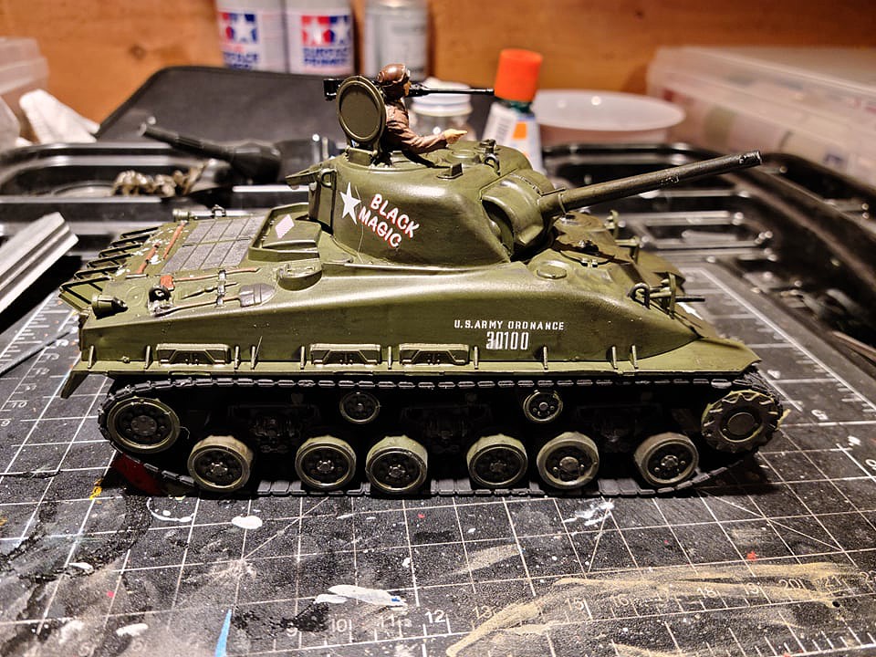 Gallery Pictures Revell-Monogram M-4 Sherman Tank Plastic Model ...