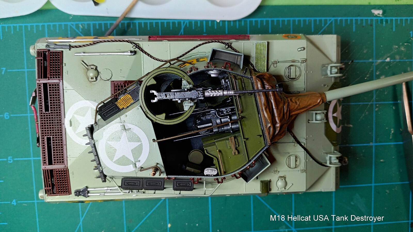 M18 Hellcat US Tank Destroyer -- Plastic Model Military Vehicle Kit ...