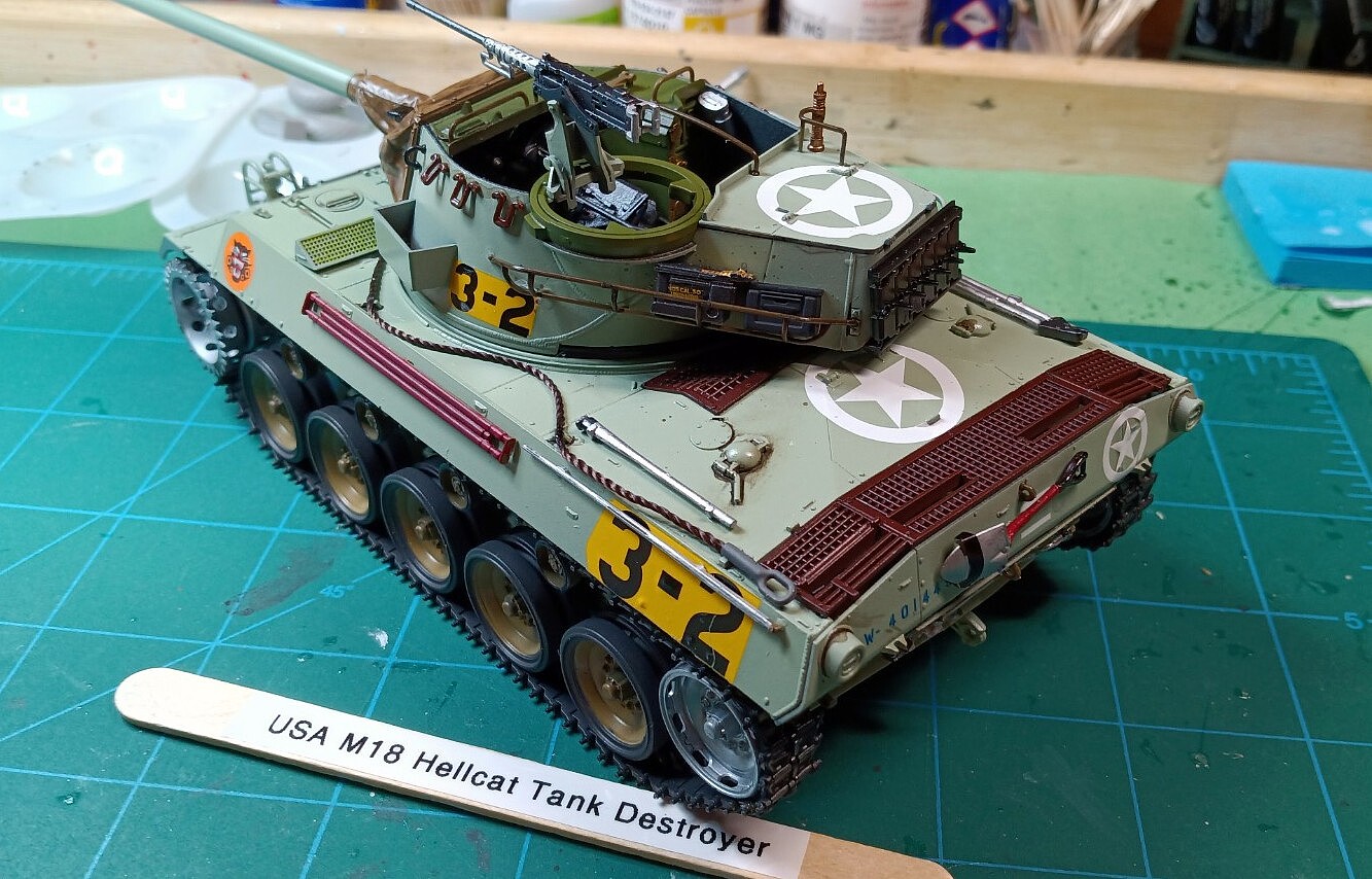 M18 Hellcat US Tank Destroyer -- Plastic Model Military Vehicle Kit ...