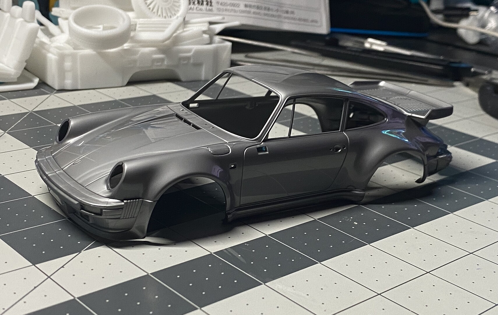 Porsche 911 Turbo 1988 Sportscar Coupe -- Plastic Model Car Kit -- 1/24 ...