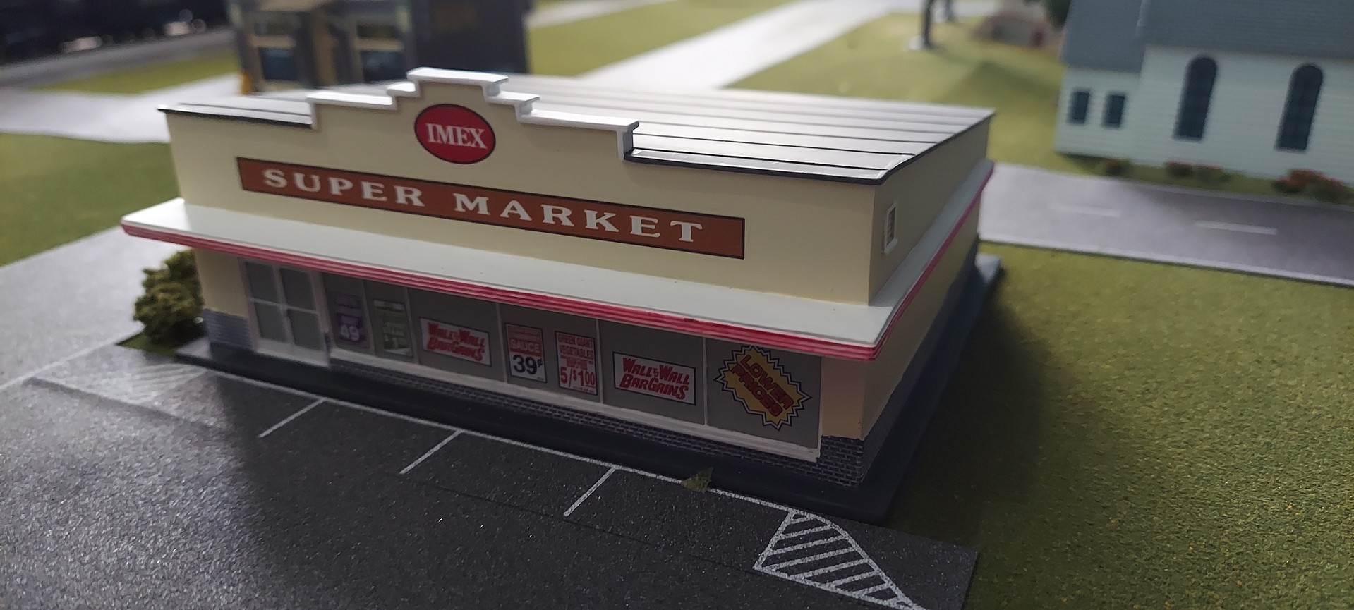 Gallery Pictures Imex Supermarket Assembled Perma-Scene HO Scale Model ...