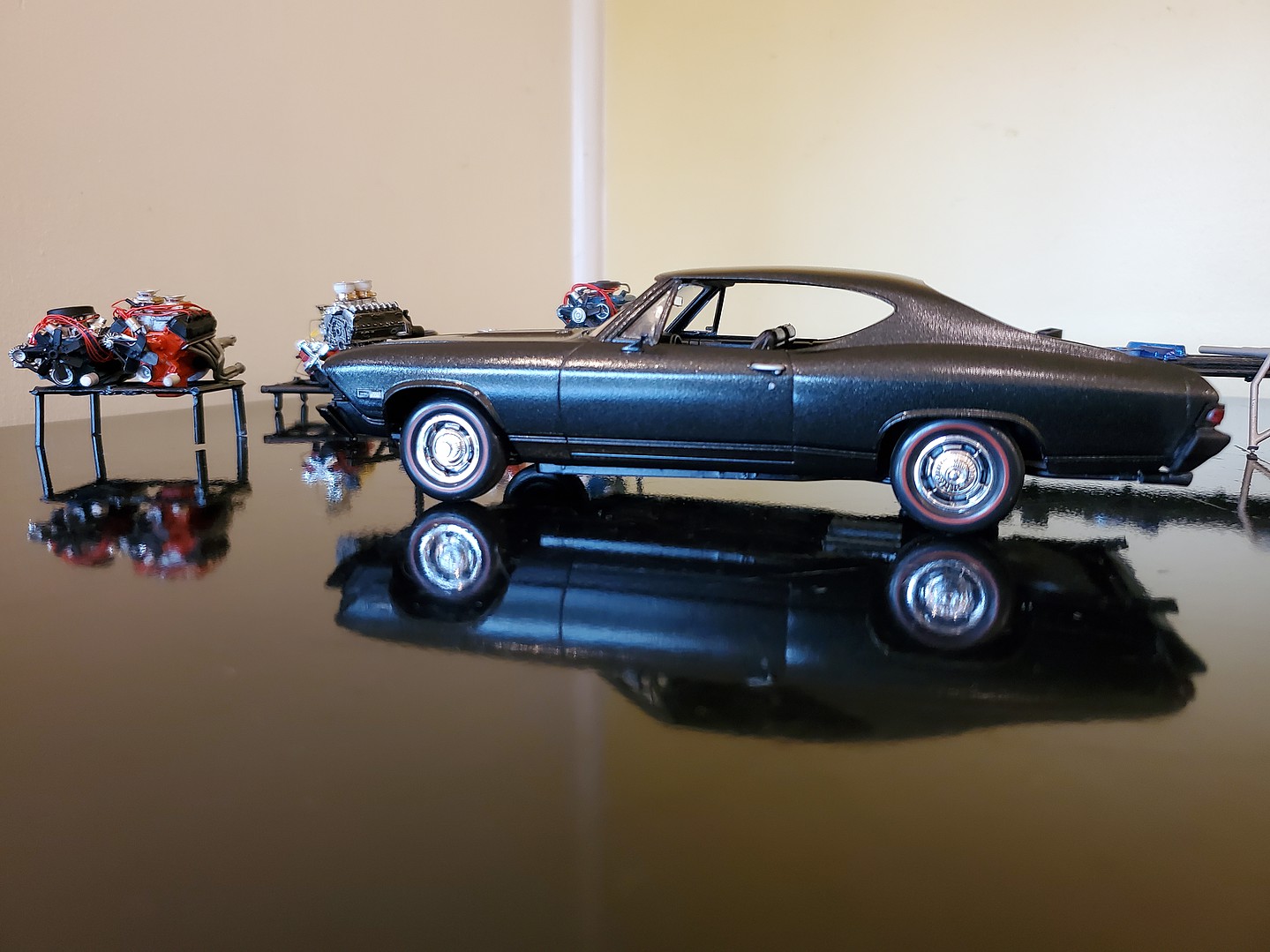 1968 Chevelle SS 396 -- Plastic Model Car Kit -- 1/25 Scale -- #854445 ...