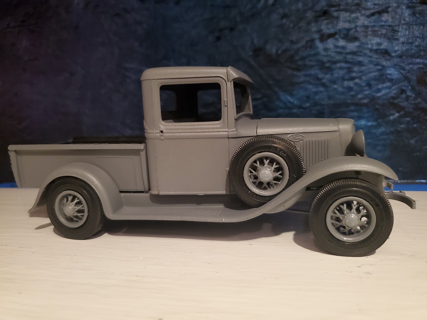 1934 Ford Pickup -- Plastic Model Truck Kit -- 1/25 Scale -- #1120 ...