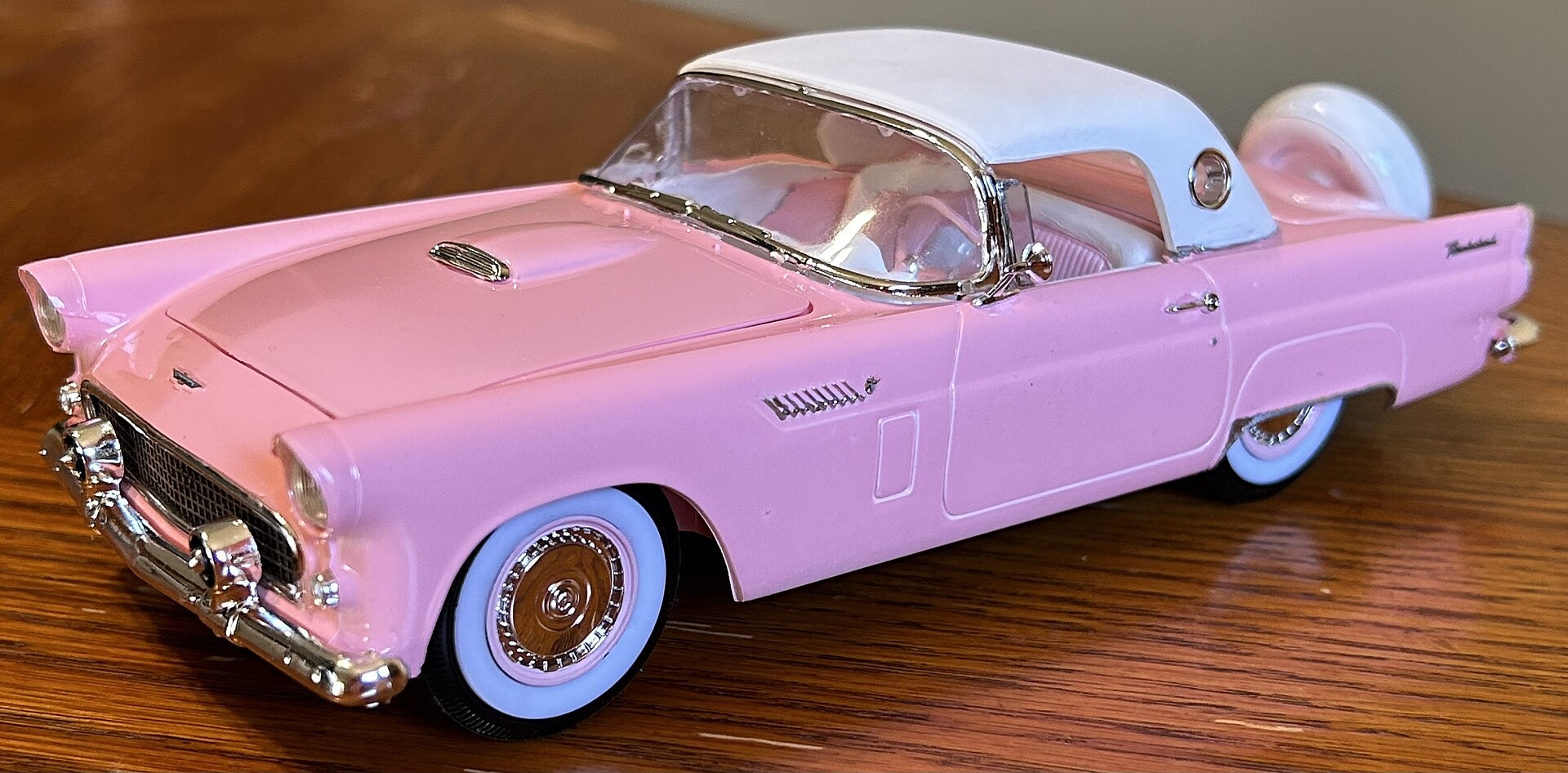 1956 Ford Thunderbird with Removable Hardtop -- Plastic Model Car Kit ...