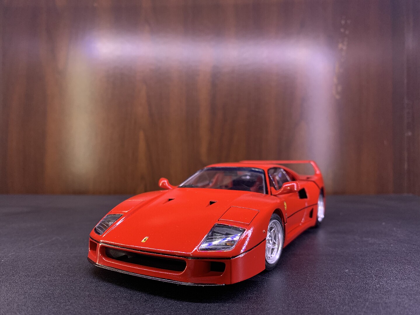 Ferrari F40 Sportscar -- Plastic Model Car Kit -- 1/24 Scale -- #24295 ...