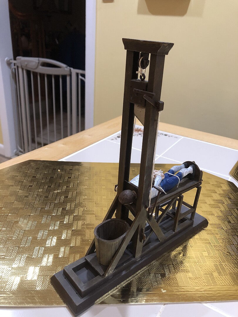 The Guillotine with Figure -- Plastic Model Fantasy Figure Kit -- 1/16 ...