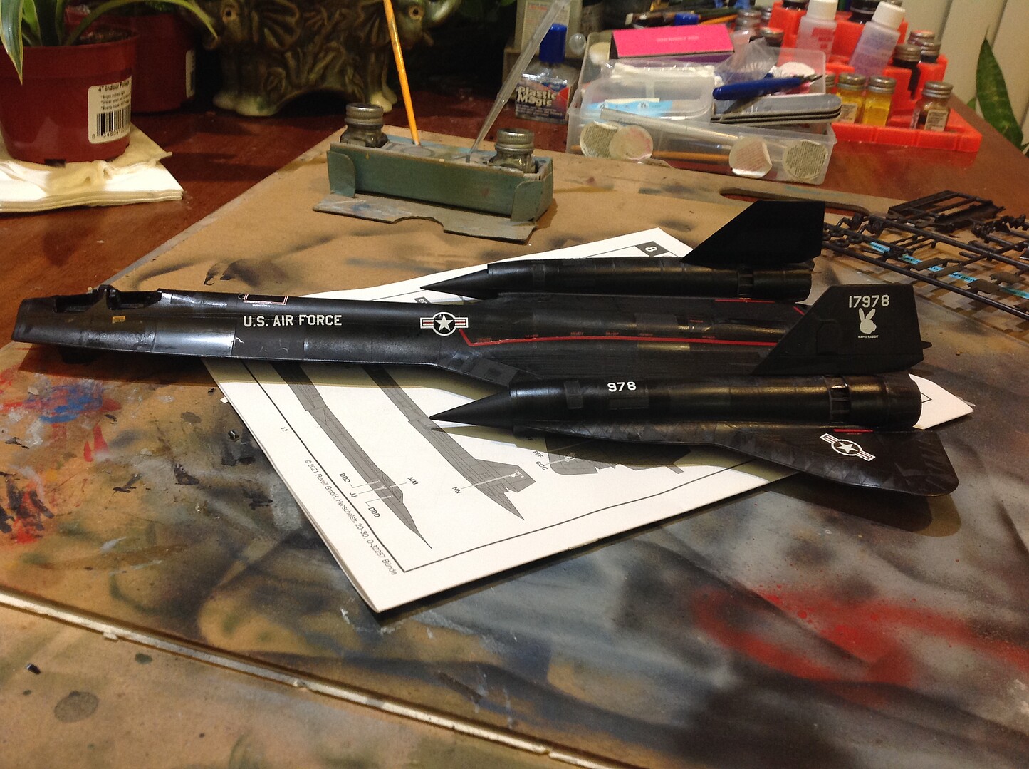 SR-71A Blackbird -- Plastic Model Airplane Kit -- 1/72 Scale -- #855810 pictures by Joseph ...