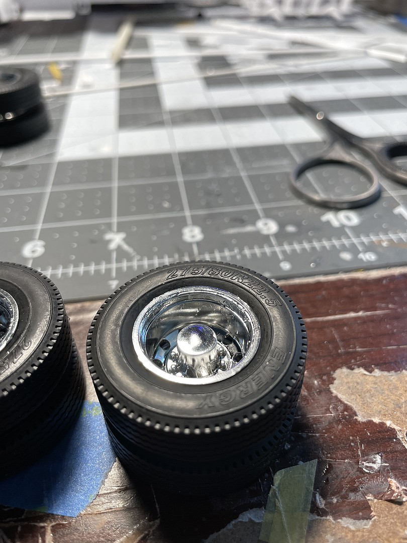 Semi Wheels/Tires 10 Pack -- Plastic Model Vehicle Accessory Set -- 1/ ...