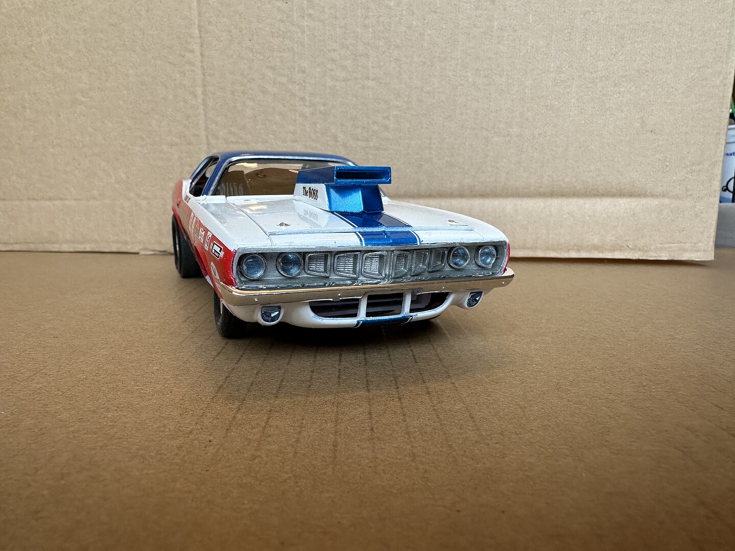 1971 Hemi Cuda 426 -- Plastic Model Car Kit -- 1/24 Scale -- #852943 ...