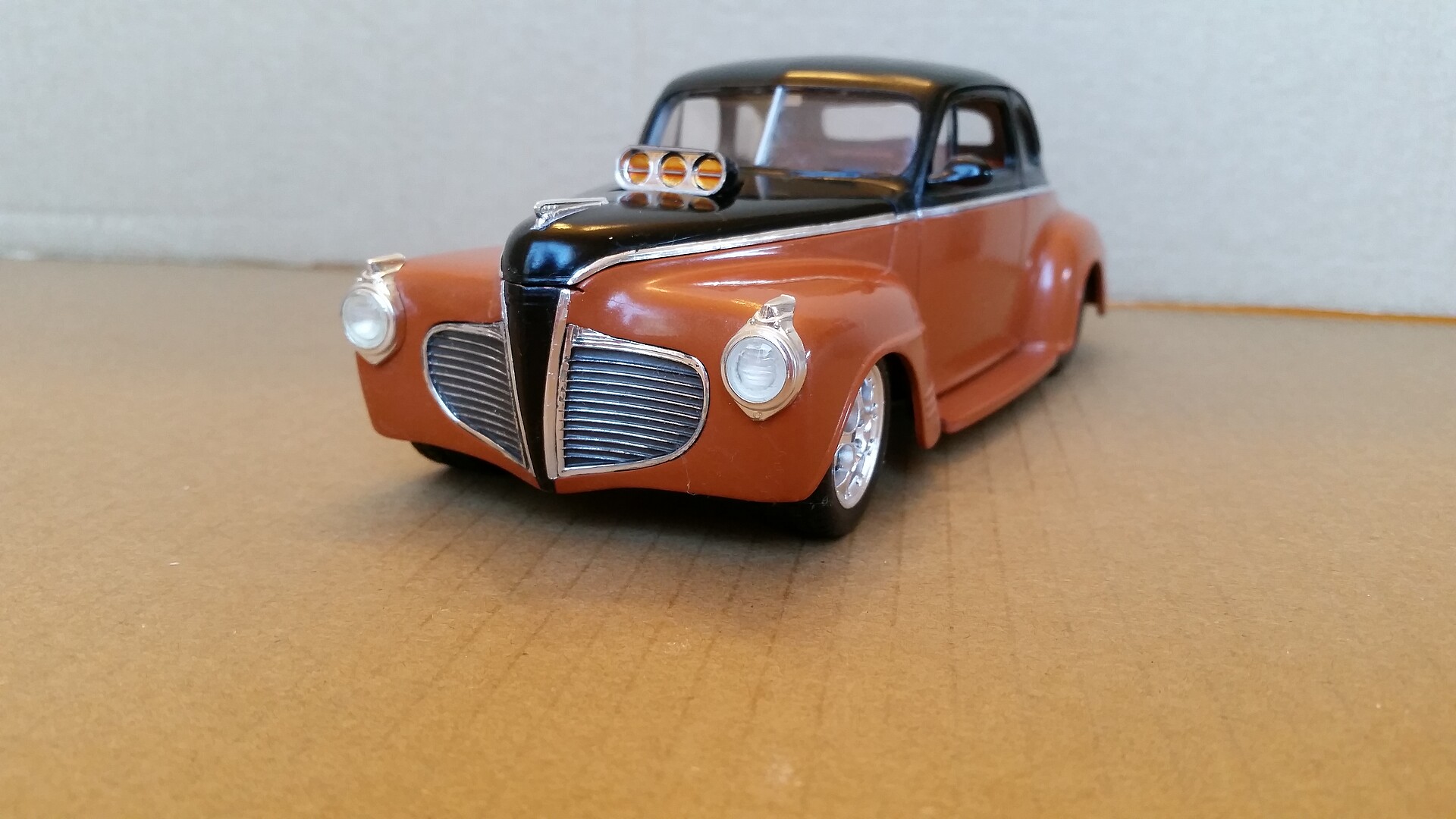 1941 Plymouth Coupe Coca-Cola -- Plastic Model Car Vehicle Kit -- 1/25 ...
