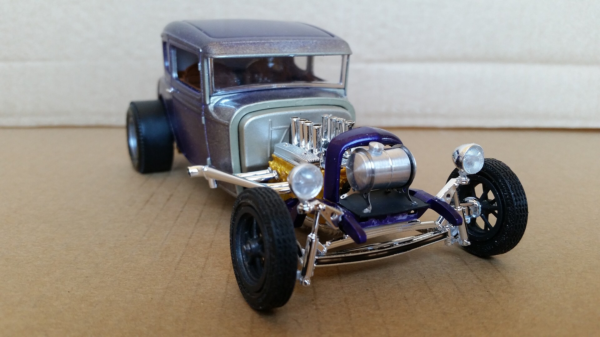 1930 Ford A Coupe (2 in 1) -- Plastic Model Car Kit -- 1/25 Scale ...