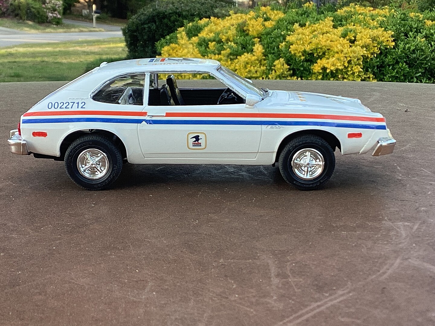 '77 Ford Pinto USPS -- Plastic Model Car Vehicle Kit -- 1/25 Scale ...