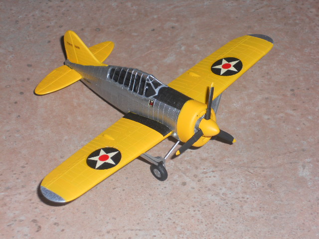 Gallery Pictures Airfix 1/72 Brewster Buffalo F2A1 Fighter (Re-Issue)