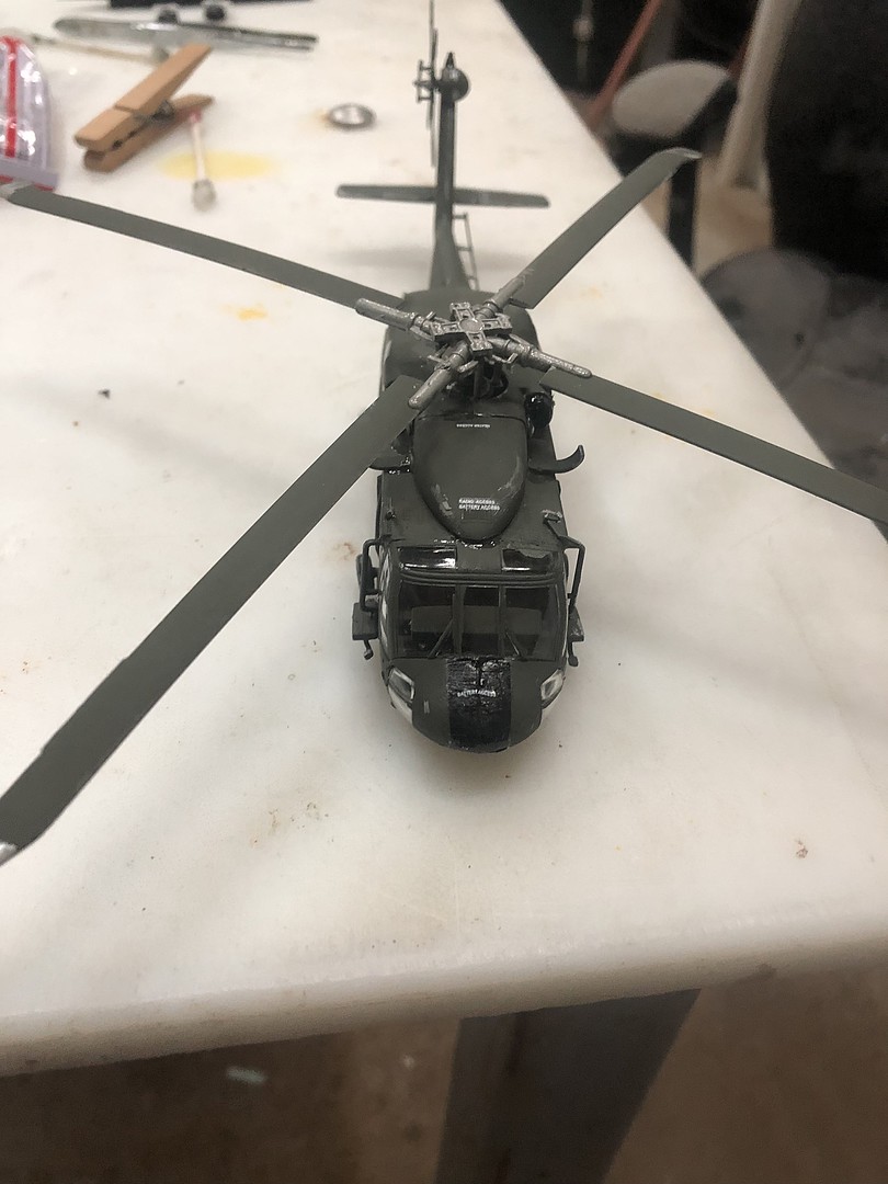 UH60A US Medevac Helicopter -- Pre-Built Plastic Model Helicopter -- 1/ ...