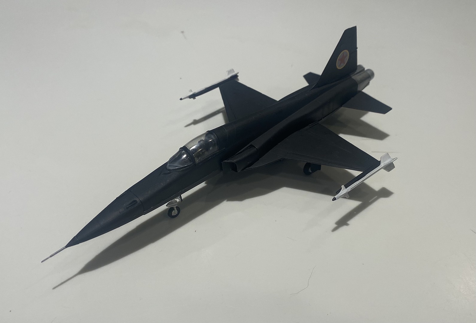 Top Gun The MIG F5E Tiger II Fighter -- Plastic Model Airplane Kit -- 1 ...