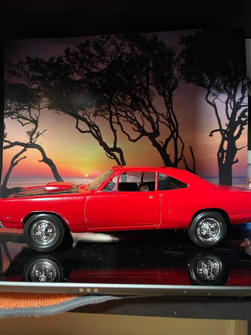 '69 Dodge Superbee 2n1 -- Plastic Model Car Kit -- 1/24 Scale ...