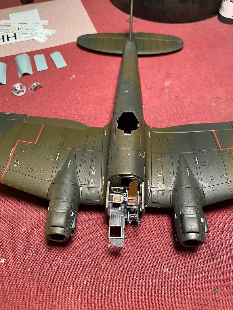 Heinkel He111P2 Aircraft -- Plastic Model Airplane Kit -- 1/72 Scale ...