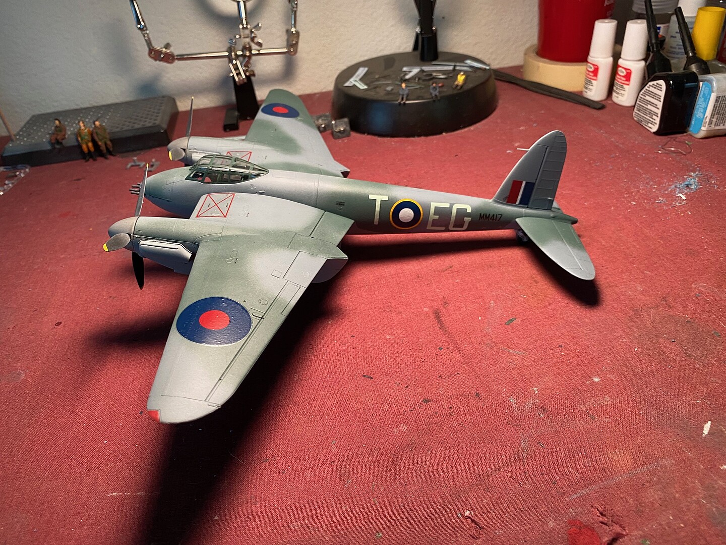 De Havilland Mosquito Fighter Aircraft WWII -- Plastic Model Airplane ...