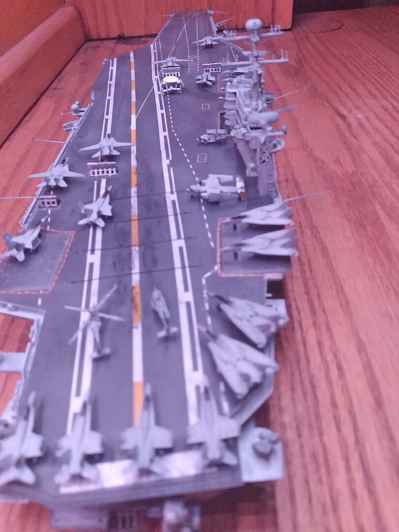 USS Abraham Lincoln CVN72 Aircraft Carrier -- Plastic Model Military ...