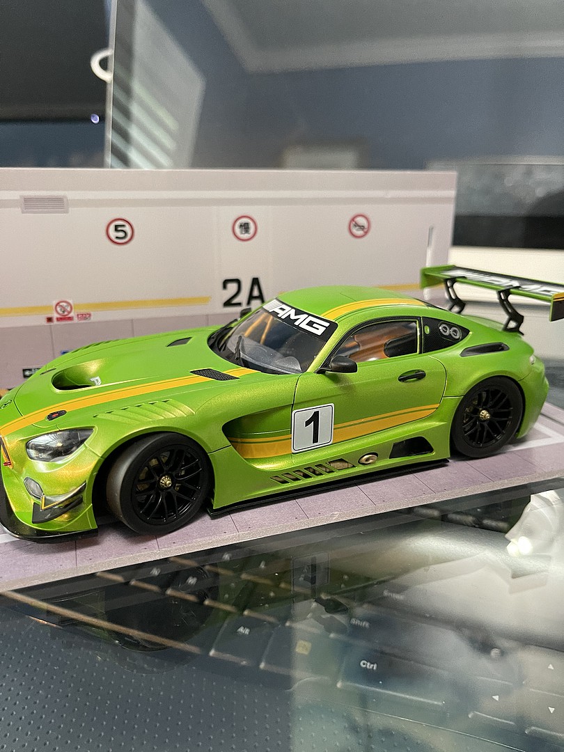 Mercedes Benz SLS AMG GT3 Sports Car -- Plastic Model Car Kit -- 1/24 ...