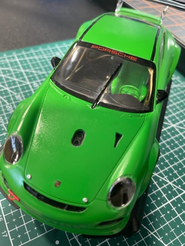 Porsche 911 GT3R Sports Car -- Plastic Model Car Vehicle Kit -- 1/24 ...
