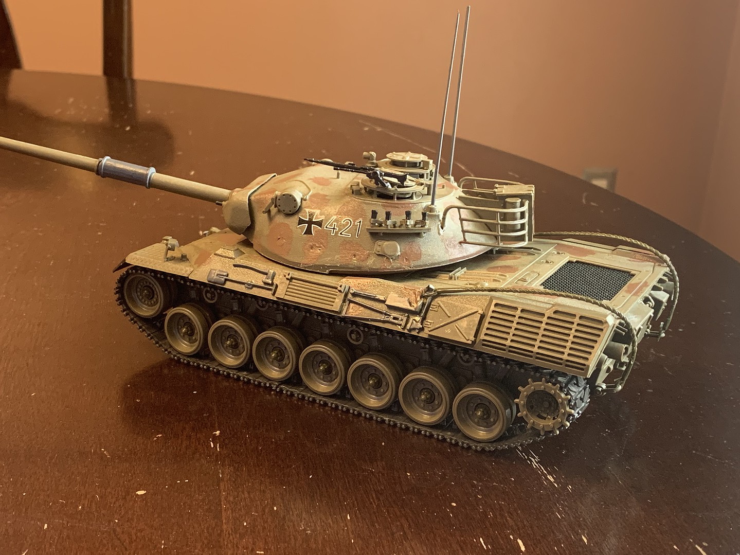 German Leopard Medium Tank -- Plastic Model Military Vehicle Kit -- 1/ ...