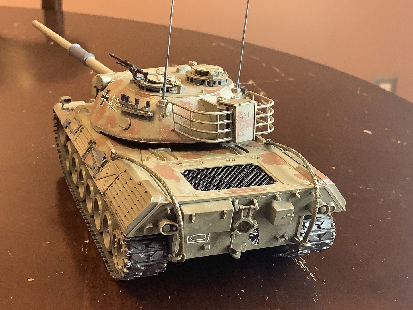 German Leopard Medium Tank -- Plastic Model Military Vehicle Kit -- 1/ ...