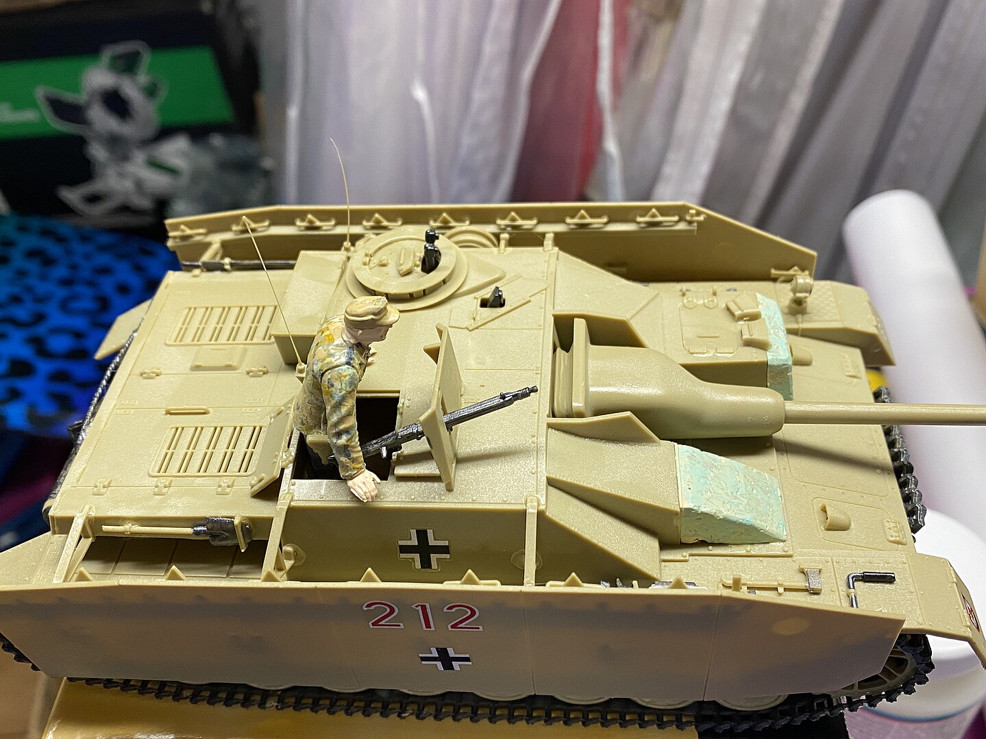 German Sturmgeschutz IV Tank -- Plastic Model Military Vehicle Kit -- 1 ...