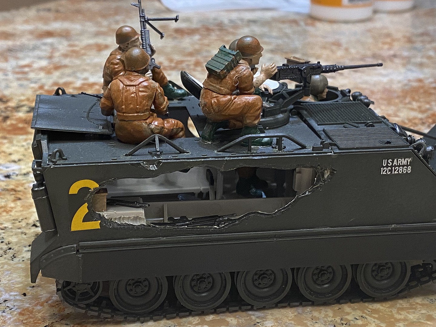 US M113 APC CA140 -- Plastic Model Military Vehicle Kit -- 1/35 Scale ...