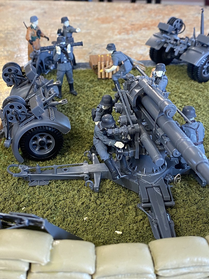 German 88mm Gun Flak 36/37 -- Plastic Model Military Diorama Kit -- 1/35 Scale -- #35017 ...
