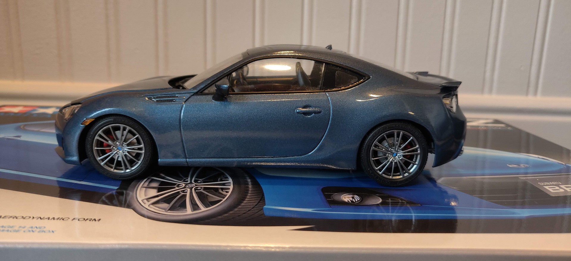 Subaru BRZ Sportscar Coupe -- Plastic Model Car Kit -- 1/24 Scale ...