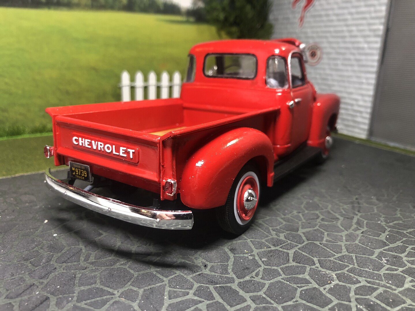 1950 Chevy Pick-Up -- Plastic Model Truck Kit -- 1/25 Scale -- #1076-12 ...