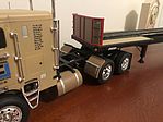 AMT Great Dane Flat Bed Trailer Plastic Model Vehicle Kit 1/25 Scale #1111