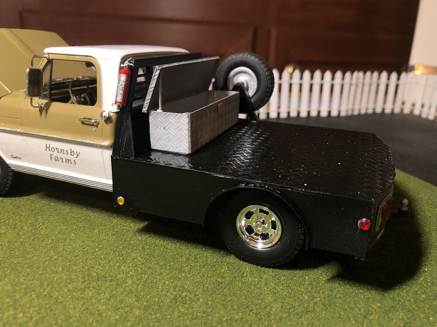 Double Diamond Plate Styrene Sheet 1/24 (2) Pictures