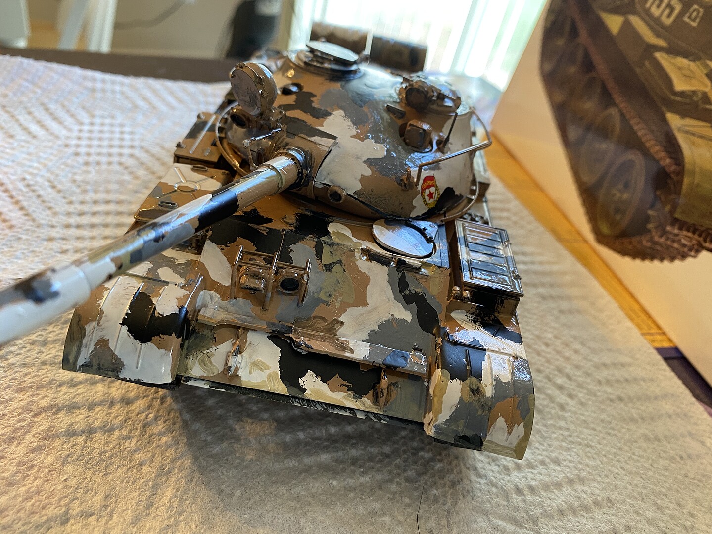 Russian T-62A Tank -- Plastic Model Military Vehicle Kit -- 1/35 Scale ...