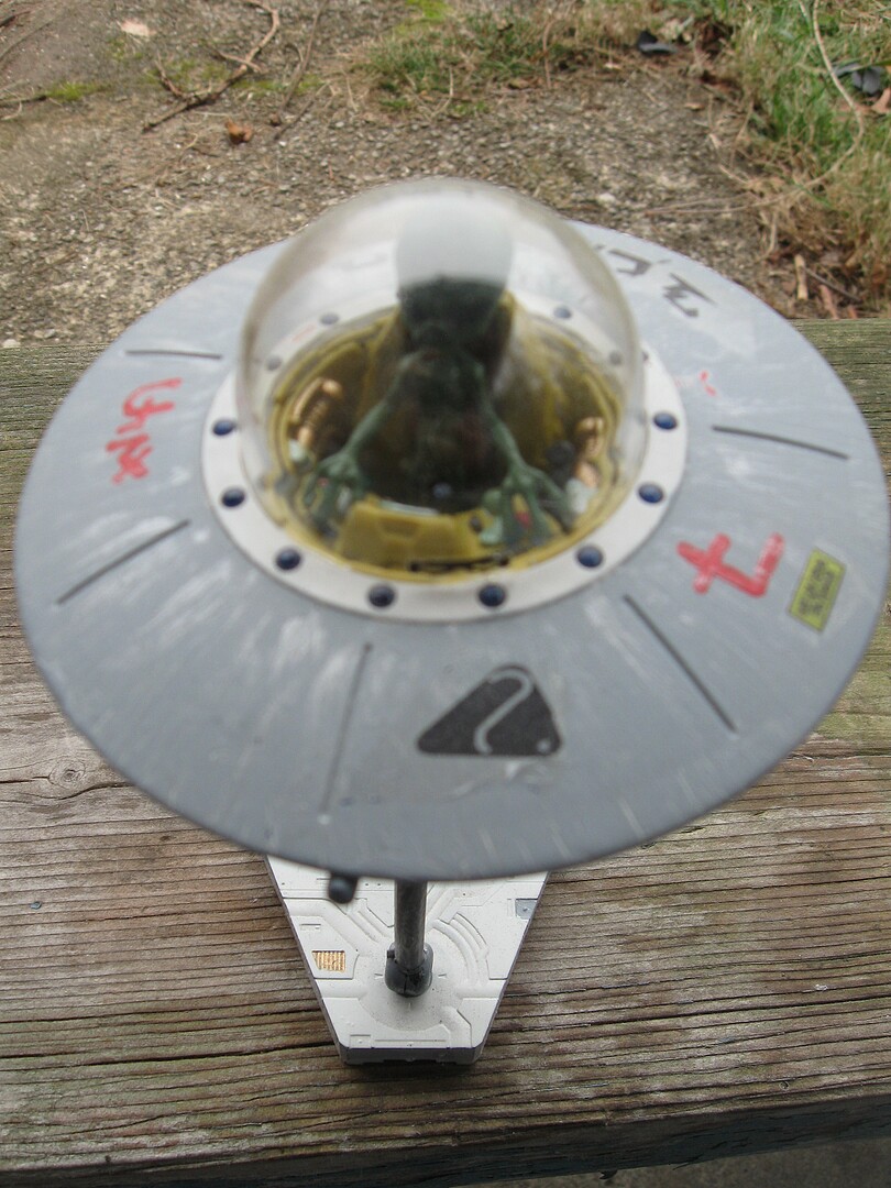 Alpha Centauri UFO (2) -- Science Fiction Plastic Model Kit -- 1/32 ...