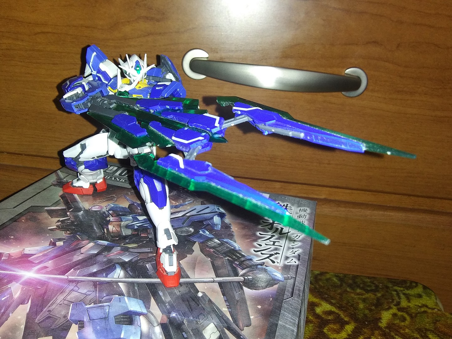 RG 00 Quanta Gundam 00 -- Snap Together Plastic Model Figure -- #206312 ...